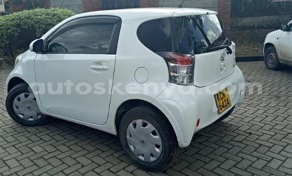 Buy used toyota iq white car in nairobi in nairobi - autoskenya